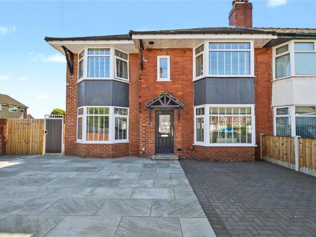 5 bedroom semi detached house for sale