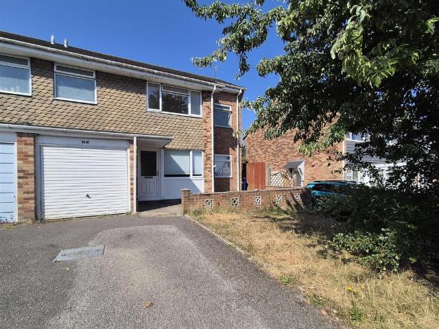 5 bedroom semi detached house for sale