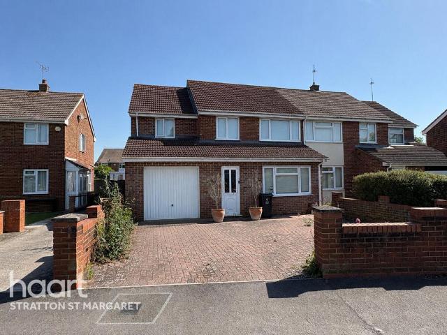 5 bedroom semi detached house for sale
