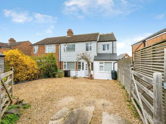 5 bedroom semi detached house for sale