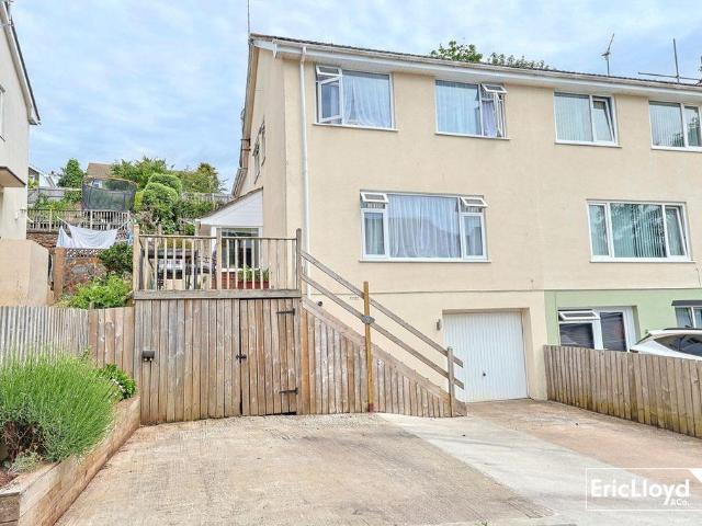 5 bedroom semi detached house for sale