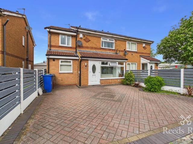 5 bedroom semi detached house for sale
