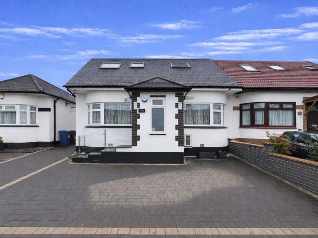 5 bedroom semi detached bungalow for sale