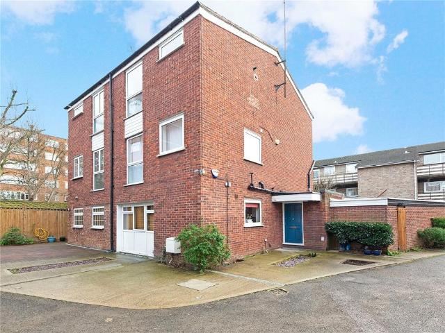 5 bedroom semi detached house for sale