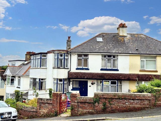 5 bedroom semi detached house for sale