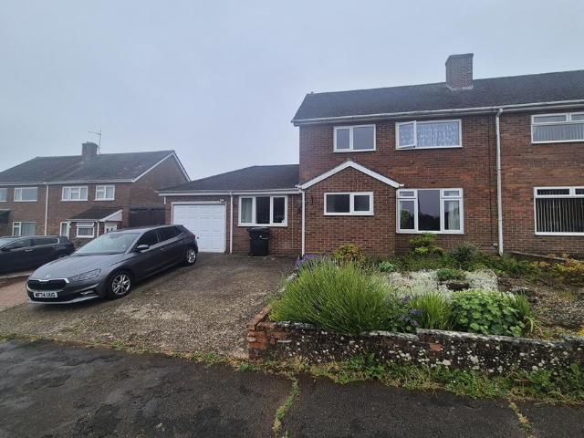 5 bedroom semi detached house for sale