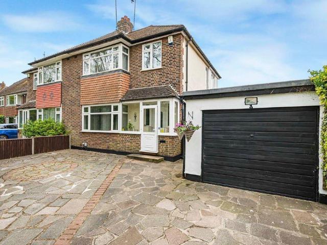 5 bedroom semi detached house for sale