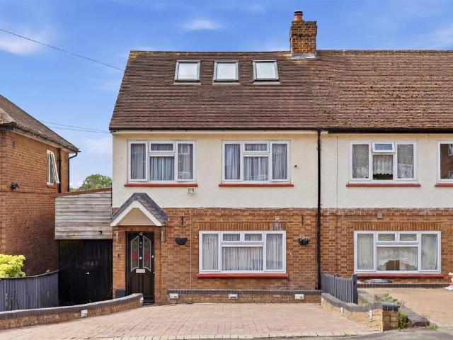 5 bedroom semi detached house for sale
