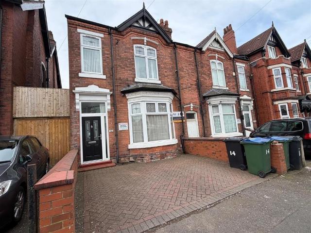 5 bedroom semi detached house for sale