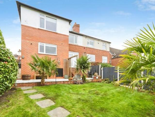 5 bedroom semi detached house for sale in Tinshill Road, Leeds, LS16