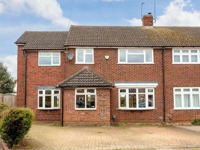 5 Bedroom Semi detached House For Sale In Toddington, Bedfordshire