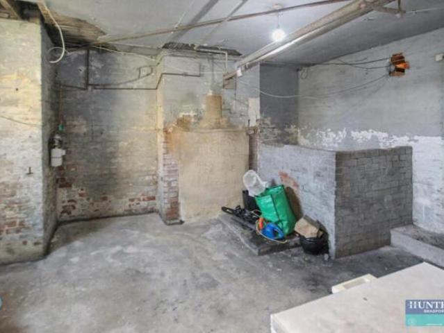5 bedroom semi detached house for sale in Toller Drive Bradford, BD9 5NU, BD9