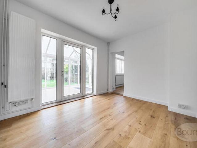 5 bedroom semi detached house for sale in Upfolds Green, Guildford, Surrey, GU4
