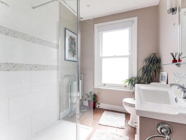 5 bedroom semi detached house for sale in Upper Grosvenor Road, Tunbridge Wells, TN1