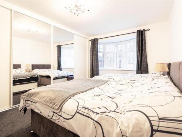 5 bedroom semi detached house for sale in Ventnor Avenue, Newcastle Upon Tyne, NE4