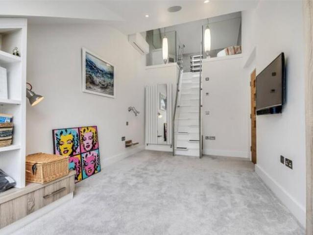 5 bedroom semi detached house for sale in Vicarage Road, Chelmsford, Essex, CM2
