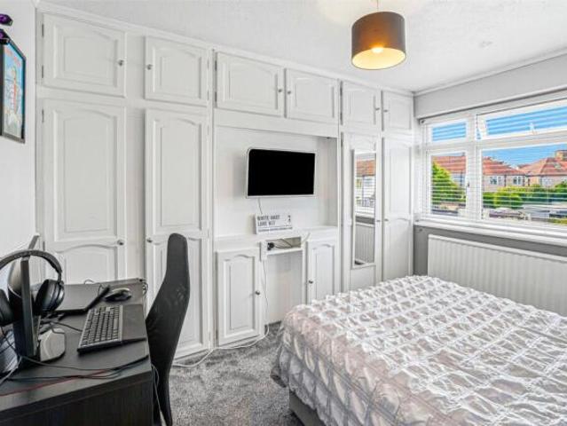 5 bedroom semi detached house for sale in Walsingham Road, Southend on Sea, Essex, SS2