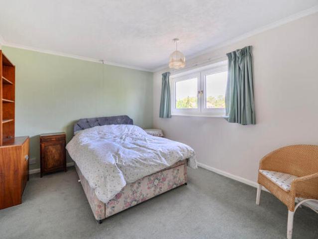 5 bedroom semi detached house for sale in Whaddon Way, Bletchley, Milton Keynes, MK3