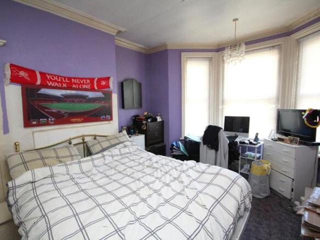5 bedroom semi detached house for sale in Wimborne Road, Poole, BH15