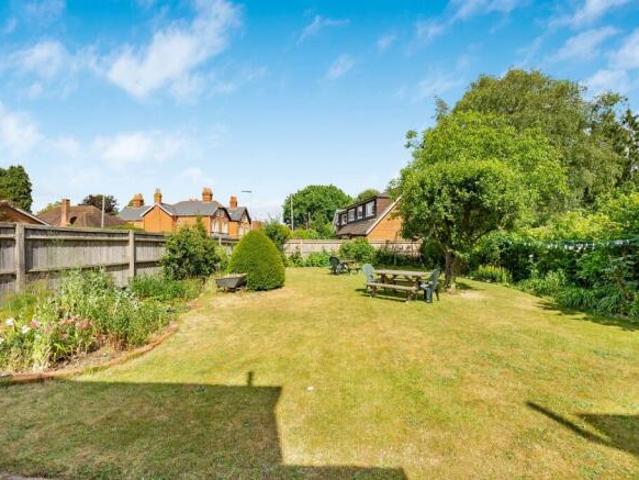 5 bedroom semi detached house for sale in Woodcote Road, Caversham Heights, Reading, RG4