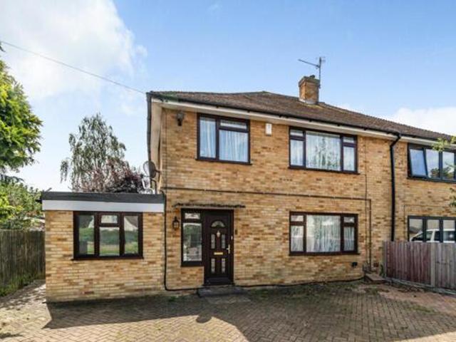5 Bedroom Semi detached House For Sale In Woodley