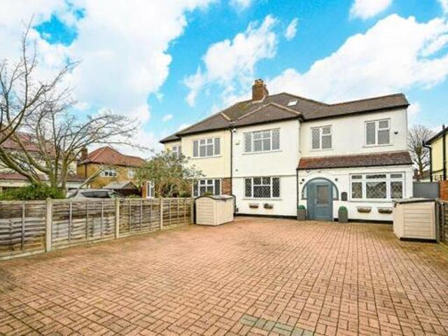 5 Bedroom Semi detached House For Sale In Worcester Park, New Malden