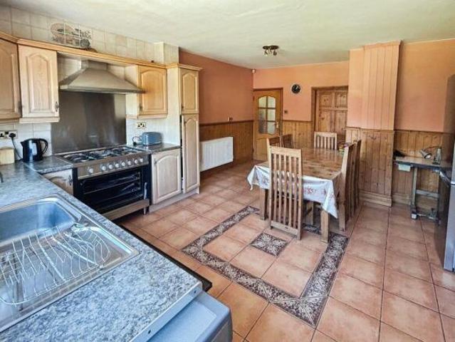 4 bedroom semi detached house for sale in Yateley Avenue, Great Barr, Birmingham, B42 1JN, B42