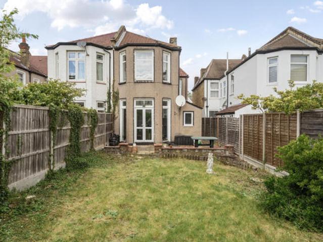 5 bedroom semi detached house for sale in Arran Road, London, SE6