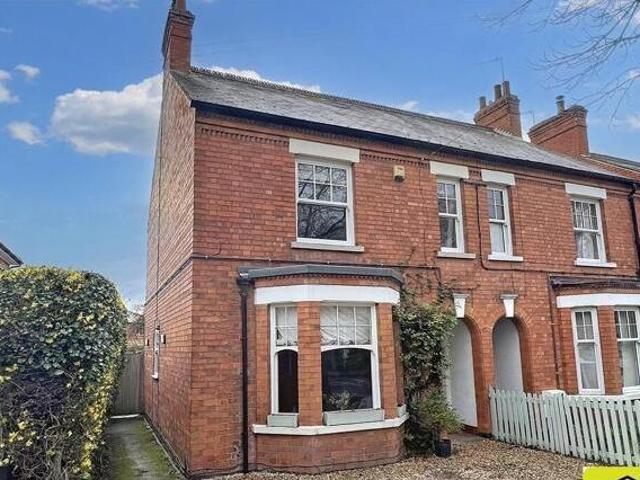 5 Bedroom Semi detached House For Sale In Balderton, Newark