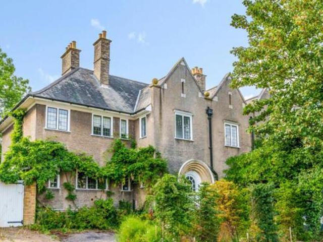 5 Bedroom Semi detached House For Sale In Barnet