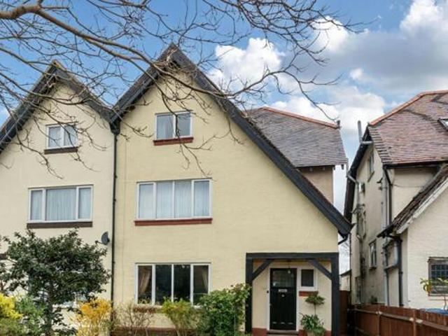 5 Bedroom Semi detached House For Sale In Barnet