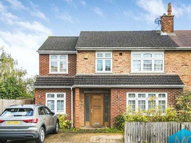 5 Bedroom Semi detached House For Sale In Barnet