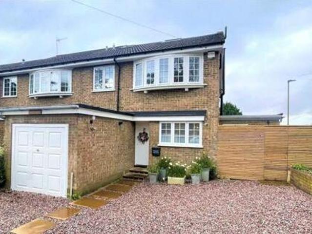 5 Bedroom Semi detached House For Sale In Barnet