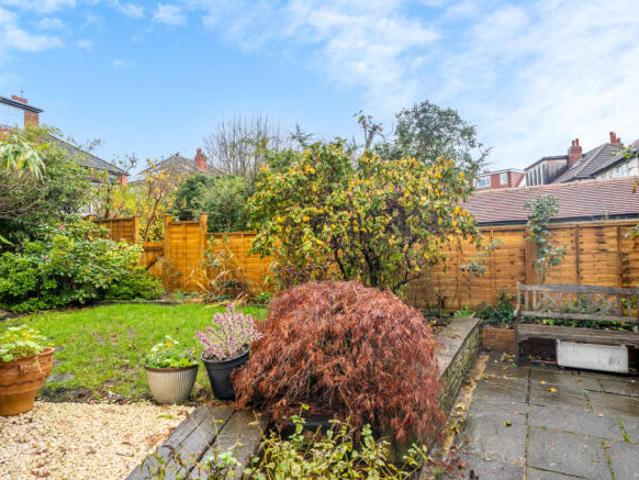 5 bedroom semi detached house for sale in Becketts Park Drive, Leeds, LS6