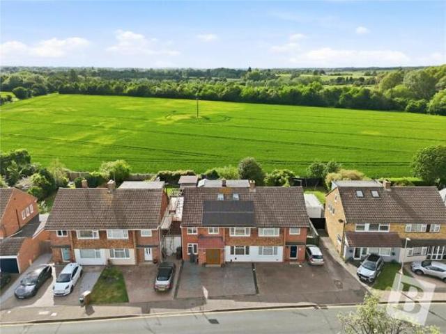 5 bedroom semi detached house for sale in Beeches Road, Chelmsford, Essex, CM1