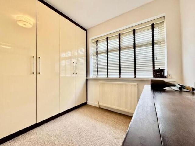 5 bedroom semi detached house for sale in Berkshire Drive, Tilehurst, RG31