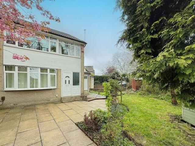 5 Bedroom Semi detached House For Sale In Bradford, West Yorkshire