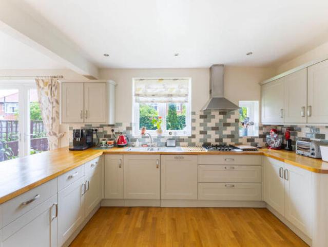 5 bedroom semi detached house for sale in Briarfield Road, Gosforth, Newcastle Upon Tyne, NE3