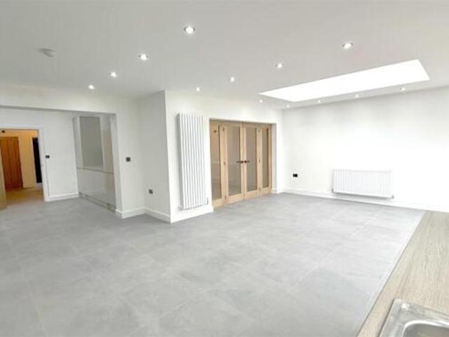 5 bedroom semi detached house for sale in Bunbury Road, Northfield, Birmingham, B31