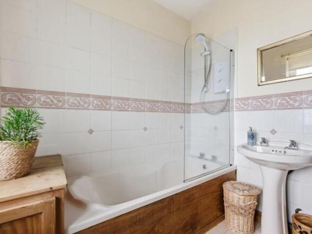 5 bedroom semi detached house for sale in Castlewood Crescent, Sheffield, S10