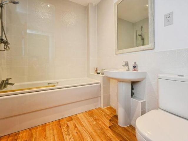 5 bedroom semi detached house for sale in Castle Boulevard, Nottingham, Nottinghamshire, NG7