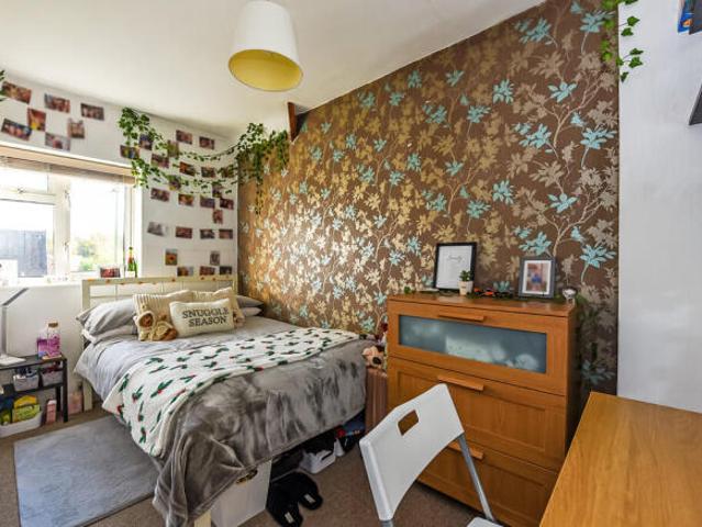5 bedroom semi detached house for sale in Chatham Road, Stanmore, SO22