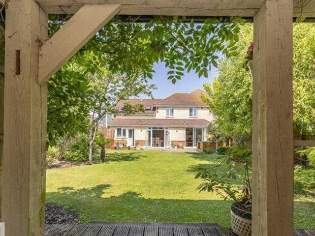 5 Bedroom Semi detached House For Sale In Christchurch