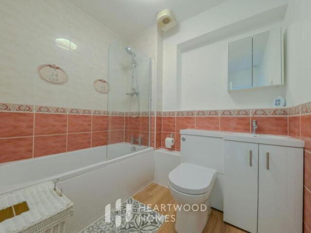 5 bedroom semi detached house for sale in Colney Heath Lane, St. Albans, AL4 0TU, AL4