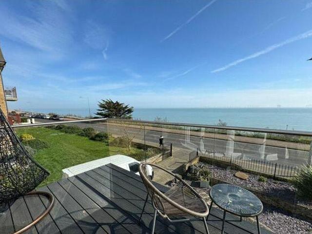 5 Bedroom Semi detached House For Sale In Clacton on sea