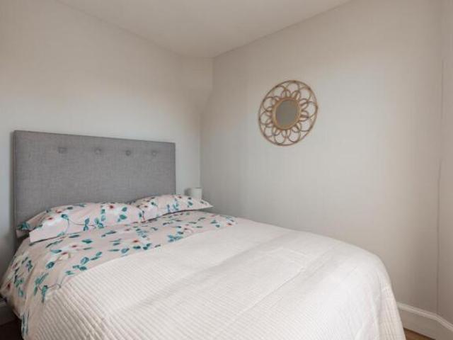5 bedroom semi detached house for sale in Craigcrook Road, Blackhall, Edinburgh, EH4