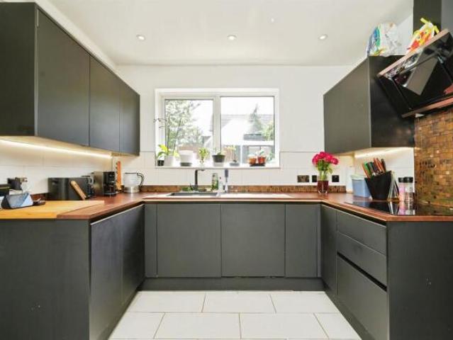 5 bedroom semi detached house for sale in Cranley Road, Headington, Oxford, OX3