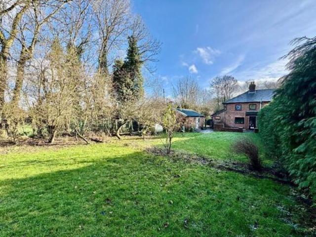 5 bedroom semi detached house for sale in Dane Street, Luton, LU2
