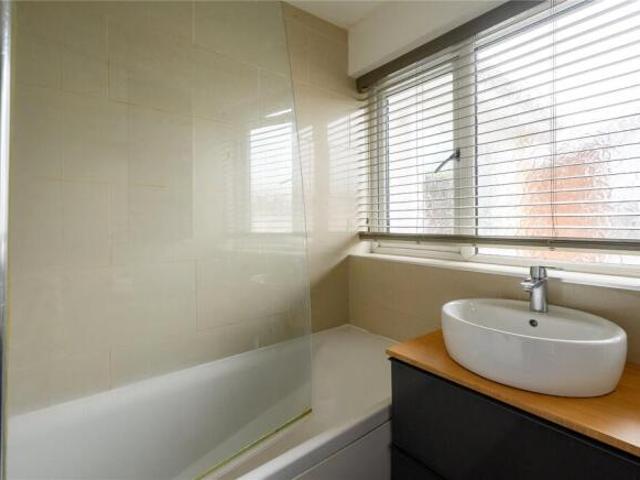 5 bedroom semi detached house for sale in Deighton Road, Wetherby, LS22