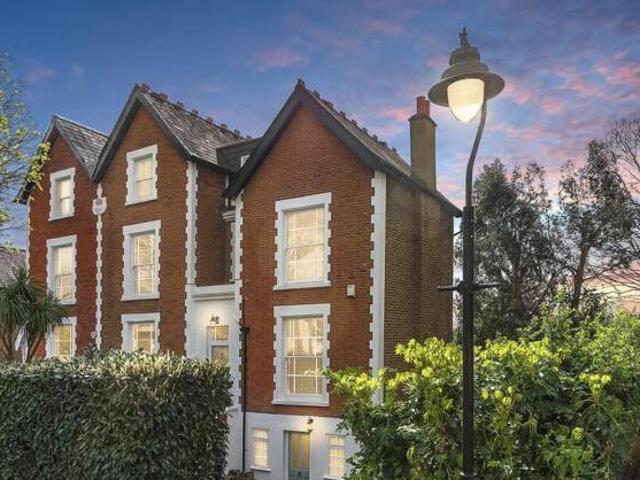 5 Bedroom Semi detached House For Sale In Ealing, London